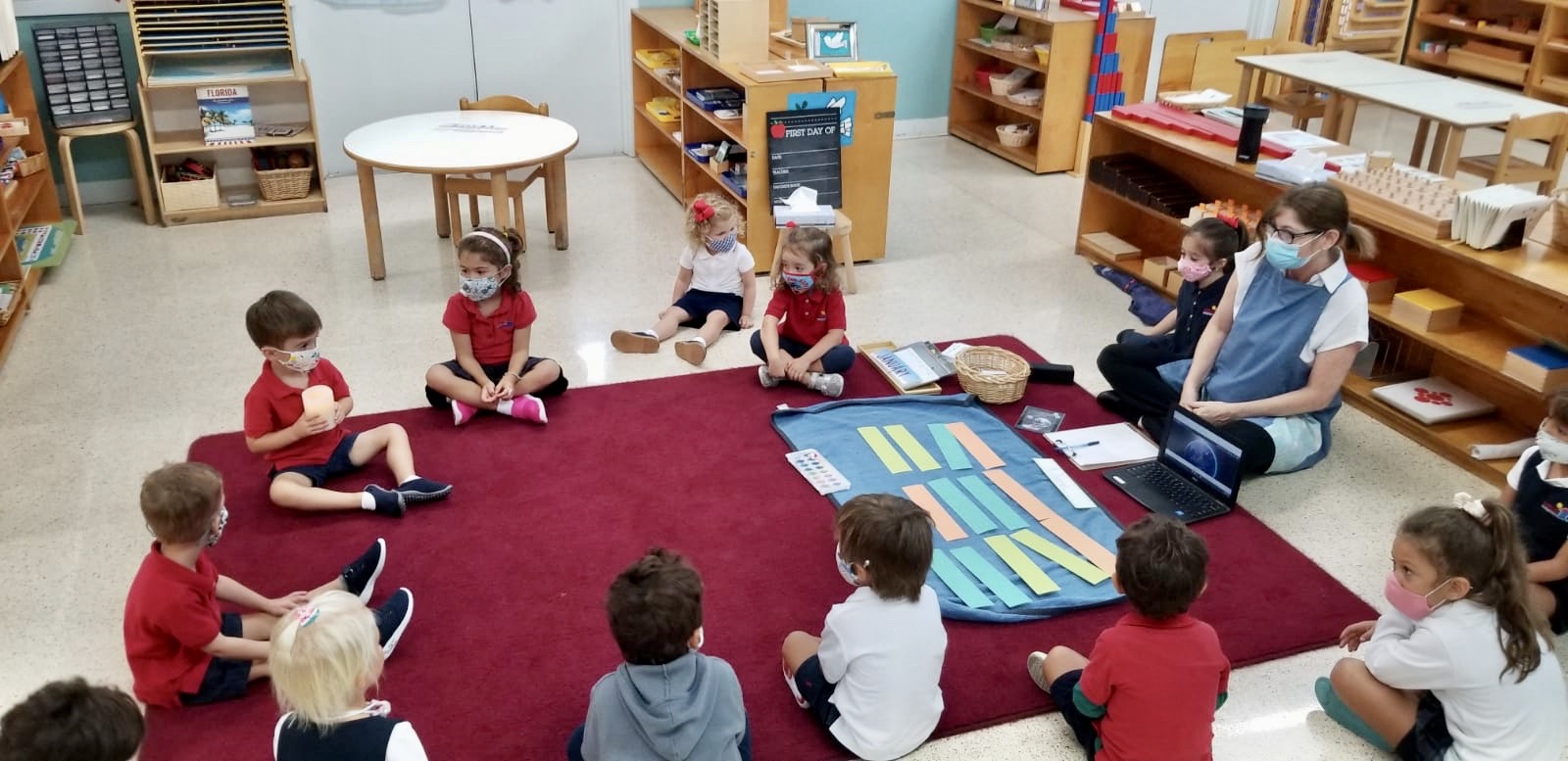 5 Ways Montessori Teachers Are Different Than Traditional Teachers 5-ways-montessori-teachers-are-different-than-traditional-teachers